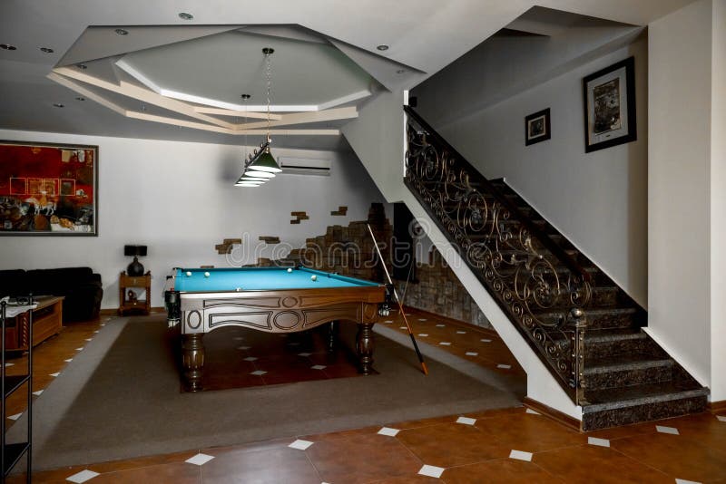 Billiard Room Interior, Luxury Billiard Room Editorial Stock Image ...