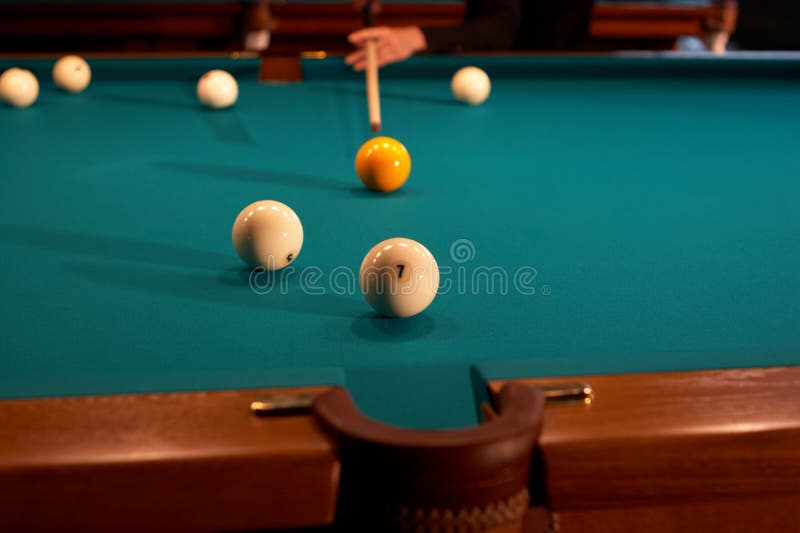 Billiard-Spiel stockbild. Bild von schwimmbad, liebhaberei - 20254453