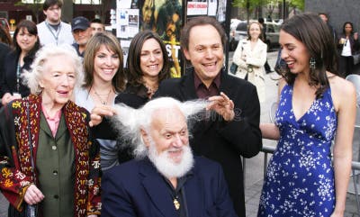 Billy Crystal and Family editorial stock image. Image of clever - 23609794