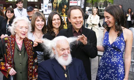 Billy Crystal and Family editorial stock image. Image of clever - 23609794