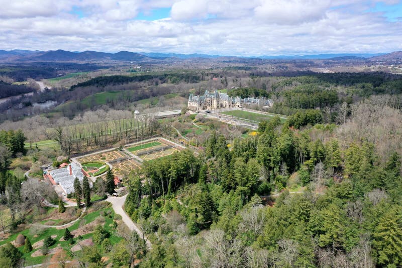 Biltmore Estate and Gardens Editorial Photo - Image of view, scenery ...