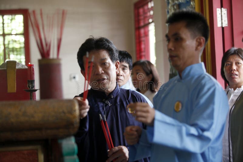 Bing di Ching fotografia editoriale. Immagine di preghi - 39736457