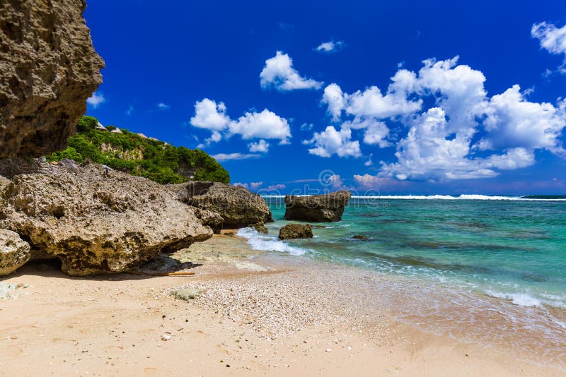 Bingin-Strand - Bali Indonesien Stockbild - Bild von küste, meer: 104995681