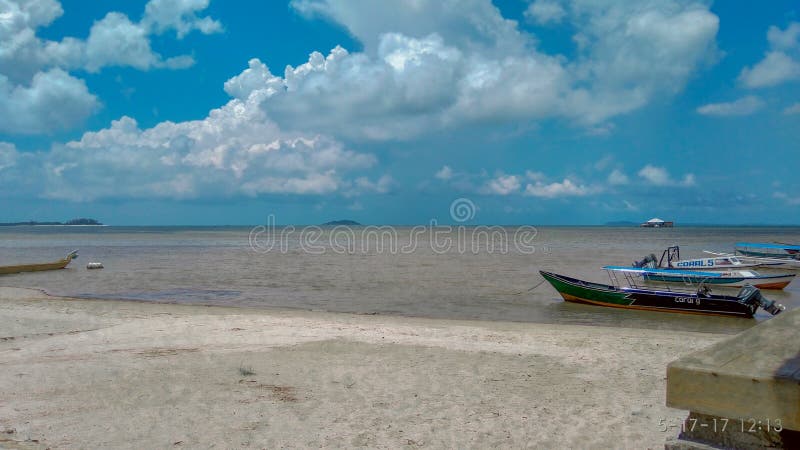 Bintan Beach editorial stock photo. Image of blue, beach - 94195008