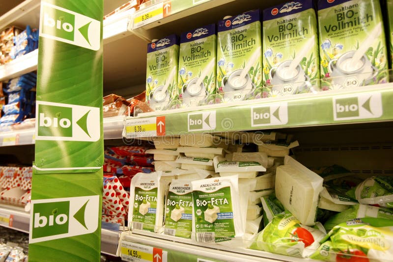 Bio producten redactionele stock afbeelding. Image of groen - 27485924