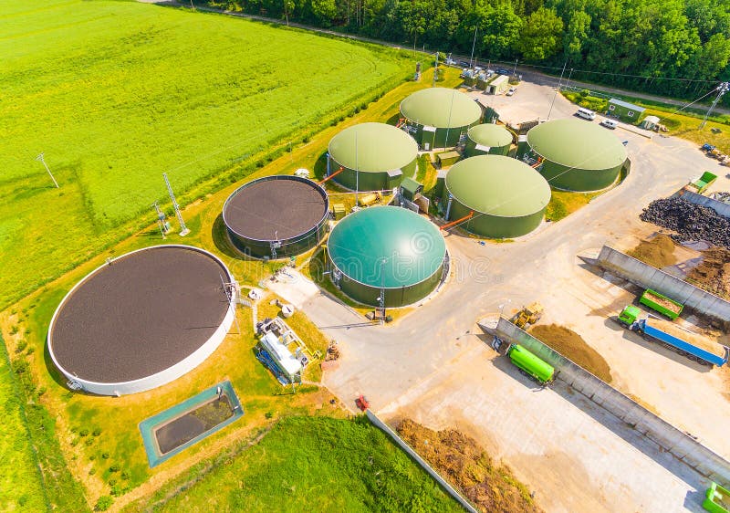 Biogasanlage Und -bauernhof Stockbild - Bild von europäisch ...