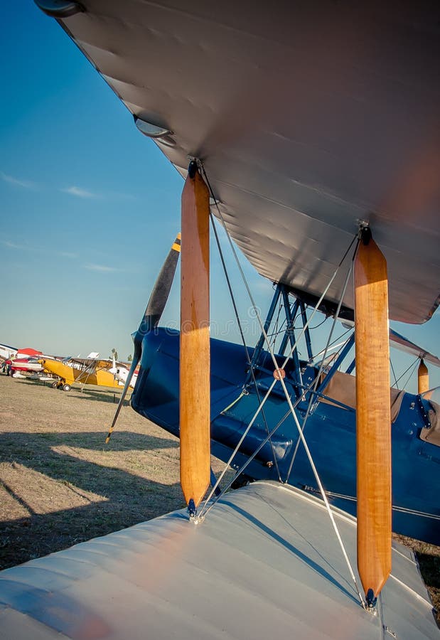 Biplan D Avion Photos Stock - Téléchargez 5,459 Photos libres de droits