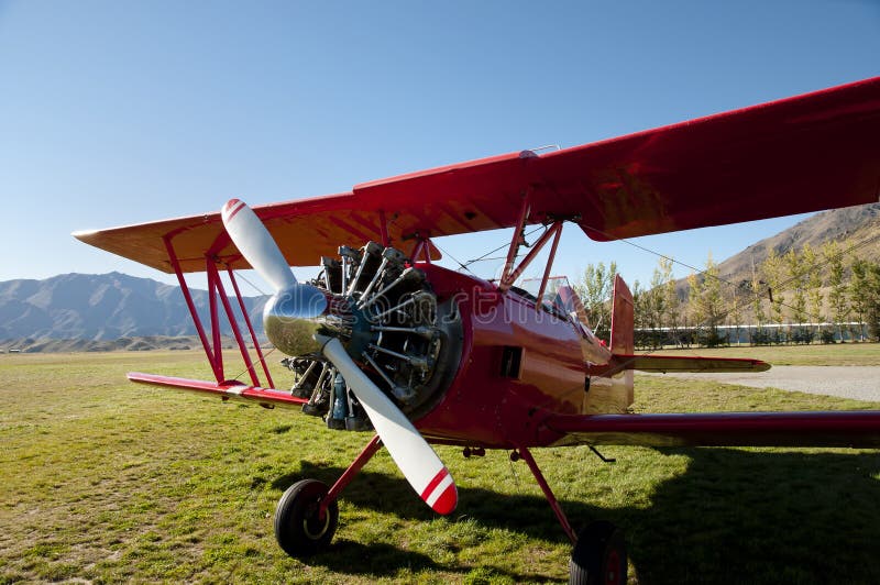 Biplano foto de archivo. Imagen de motor, militar, historia - 90187972