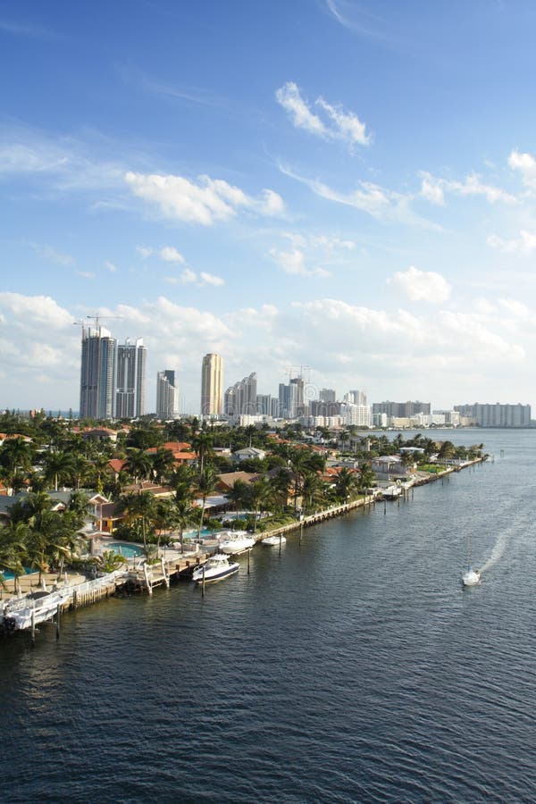 Birdseye of Miami stock image. Image of green, birds, house - 4326385