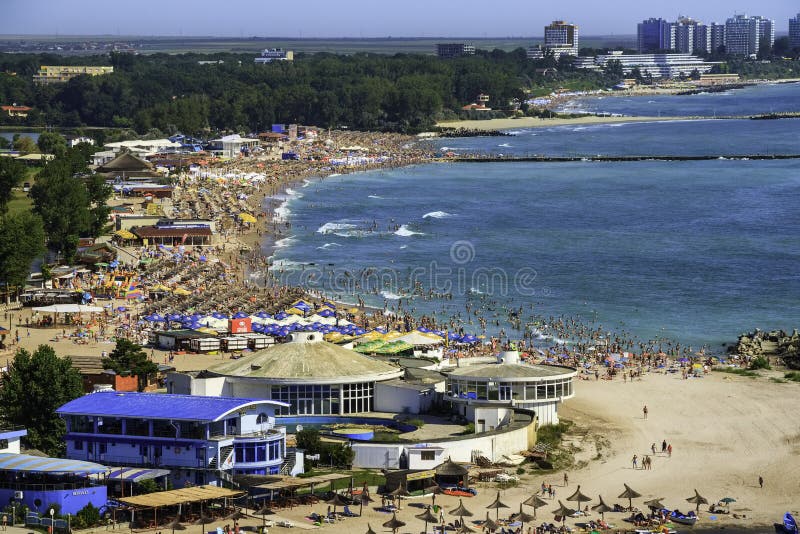 Birdseyepanorama Van Een Overvol Strand Redactionele Fotografie - Image ...
