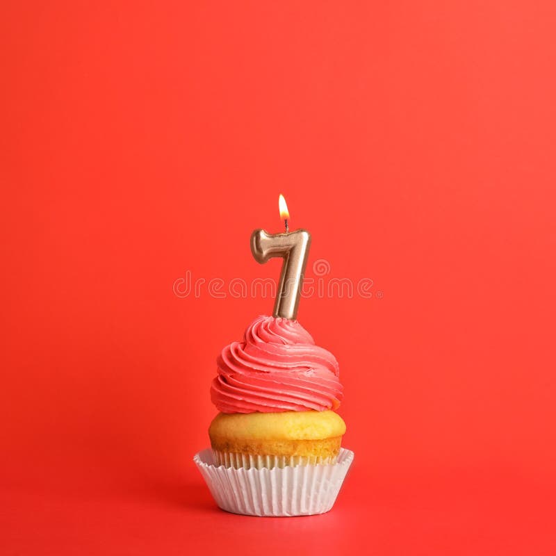 254 Number Seven Birthday Candle Photos - Free & Royalty-Free Stock ...