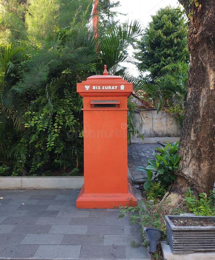 The Bis Surat stock photo. Image of grave, shrine, backyard - 248664536