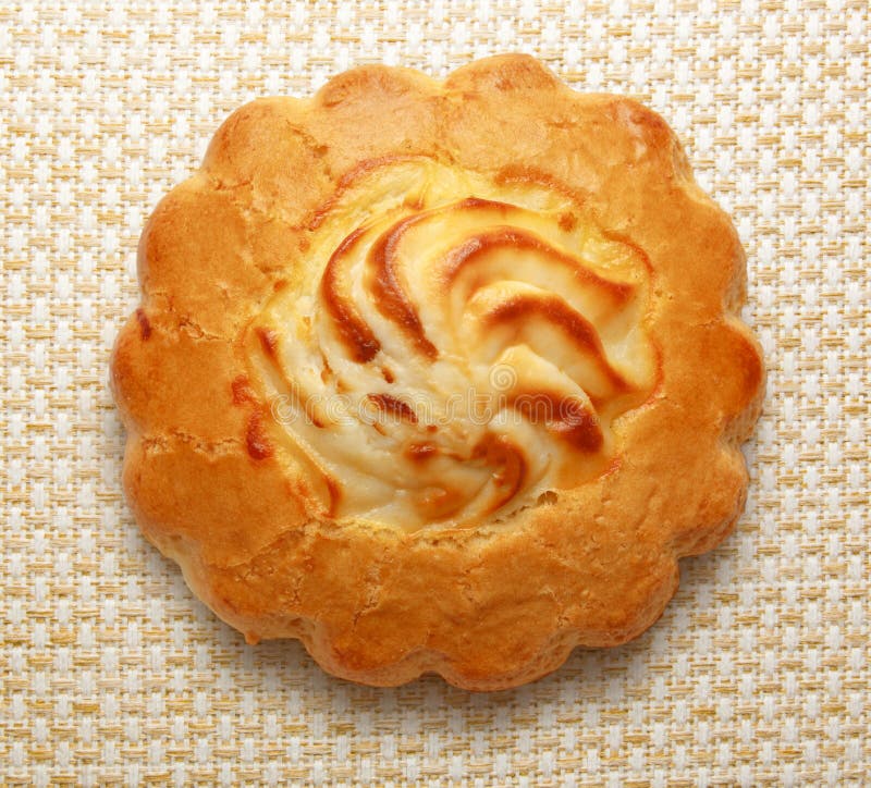 Biscuit rond avec remplir image stock. Image of tarte - 53200075