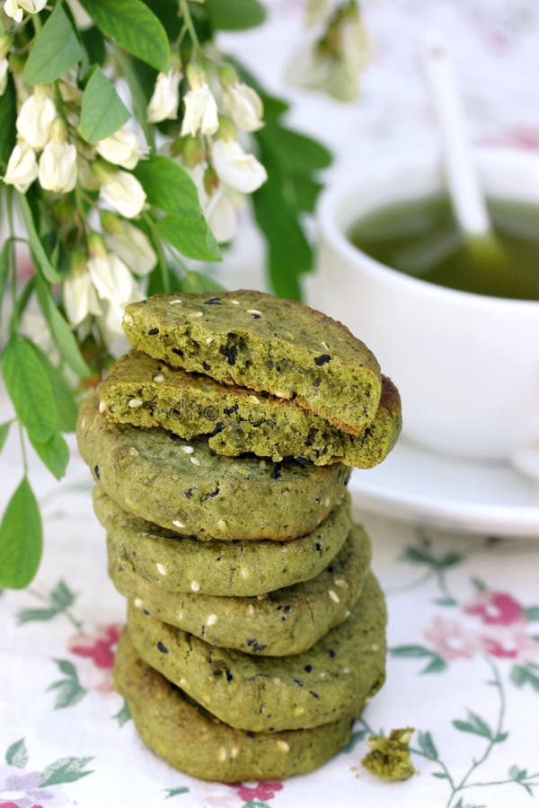 Biscuits de Matcha photo stock. Image du japan, poudre - 68382024