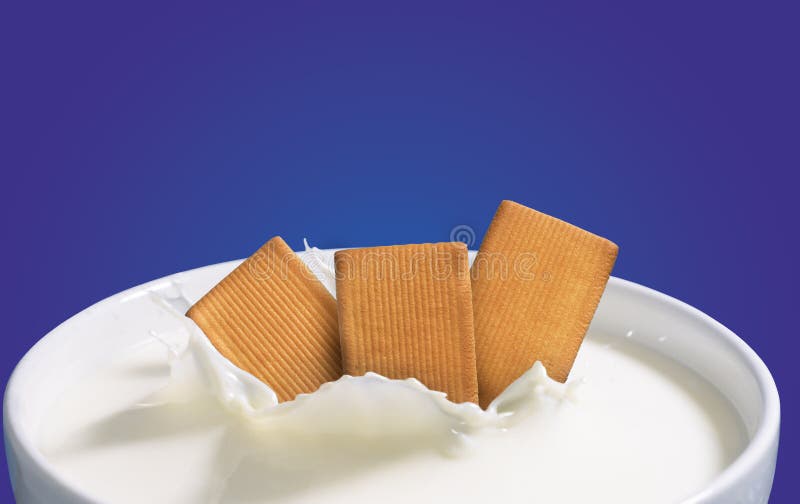 Biscuits et lait photo stock. Image du sweet, drink, baked - 8193706