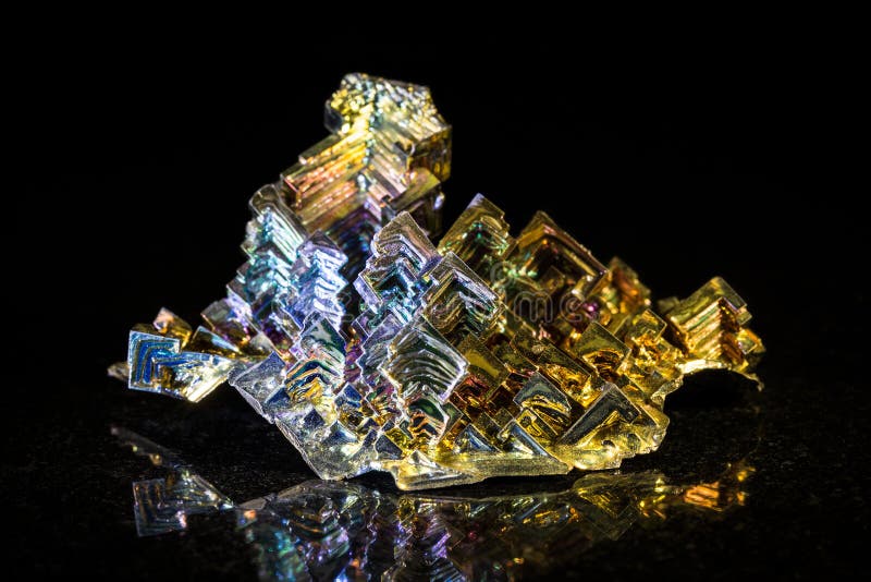 Minerai de bismuth photo stock. Image du antimoine, géologique - 119469816