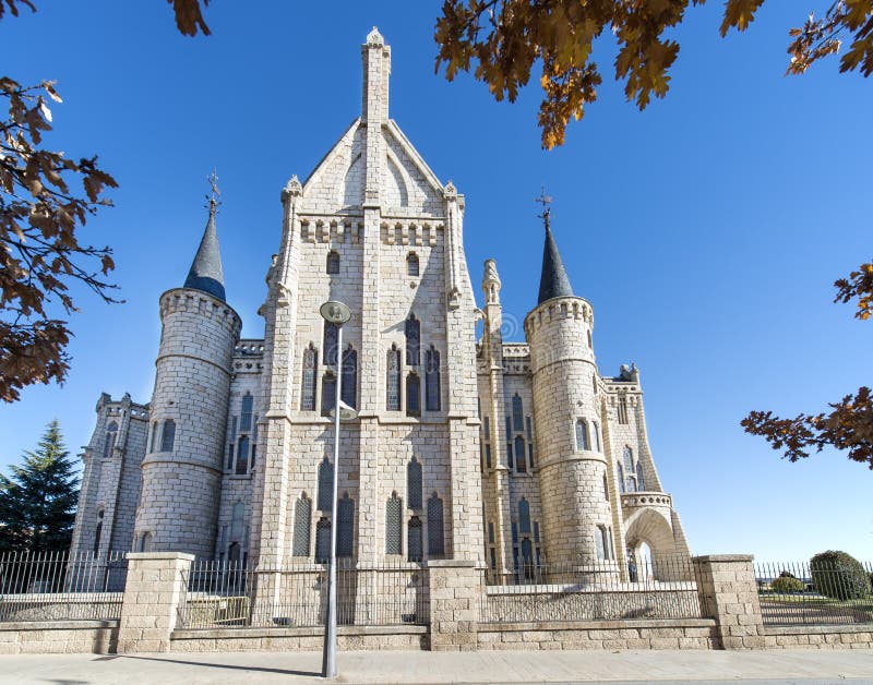 Bisschoppelijk Paleis In Astorga, Leon, Spanje. Stock Afbeelding ...