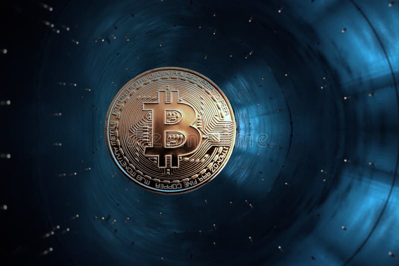 Bitcoin Cripto Di Valuta Dell'oro in Blu Fotografia Stock - Immagine di ...