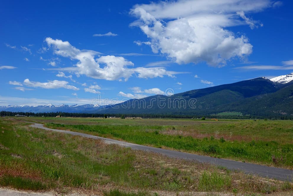 Bitterroot Mountain Valley - Montana Stock Image - Image of west, farms ...