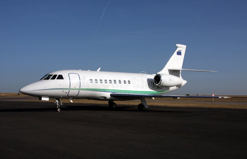 Biz Jet stock photo. Image of executive, aeroplane, airport - 7332010