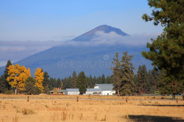 Black Butte, Sisters, Oregon Stock Photo - Image of national, oregon ...
