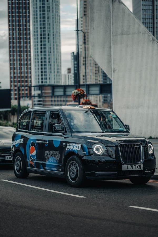 Black Cab in Vauxhall, London, UK Editorial Stock Photo - Image of ...