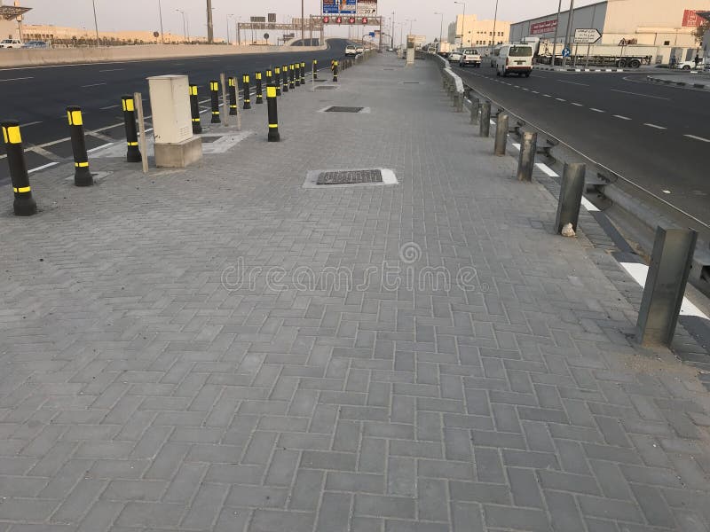 Black Color with Yellow Fluorescent Warning Safety Reflector Poles ...