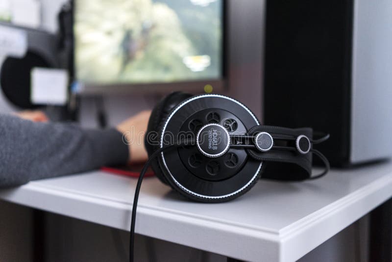 Black Corded Headset On White Table Picture. Image: 112301518