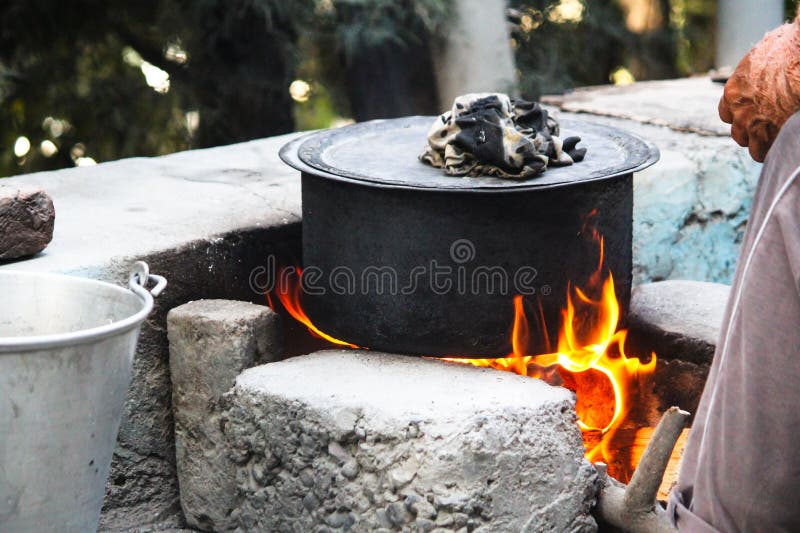 Large Black Cauldron Fiery Fireplace Stock Photos - Free & Royalty-Free ...