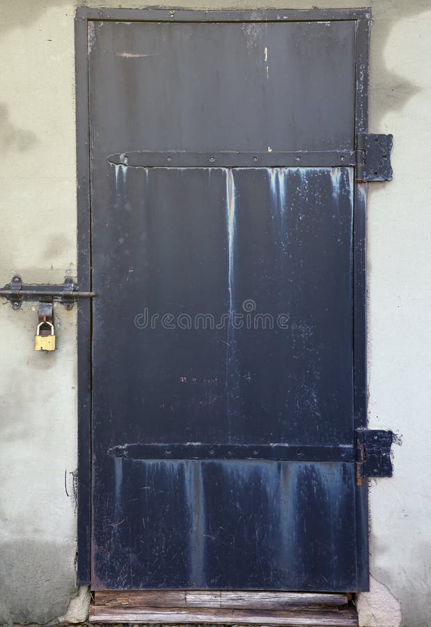 Black Old Metal Door Texture with Iron Handle and Concrete Wall ...