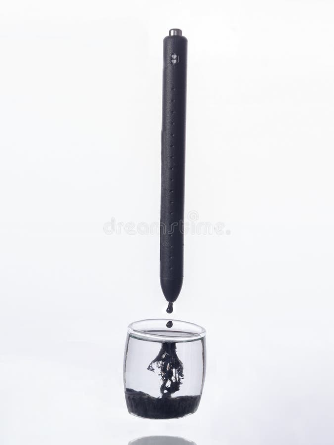 45+ Ink falling Free Stock Photos - StockFreeImages