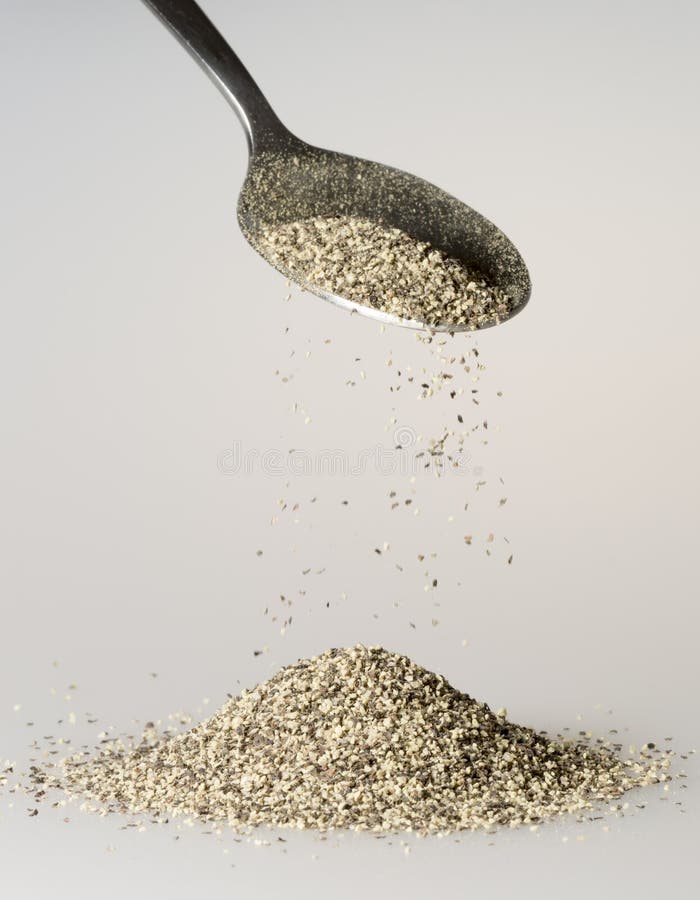 Black Pepper Falling from Tablespoon Stock Photo - Image of tablespoon ...