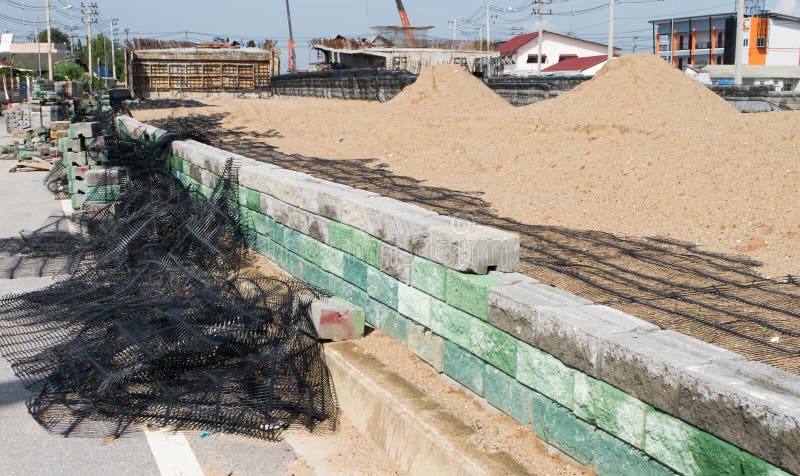 Black Plastic Mesh Retaining Walls, Concrete Cubes Stock Photo - Image ...