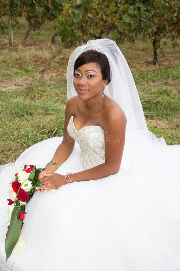 A Black Pretty Ethnic Bride Stock Photo - Image of ethnic, bride: 131101524