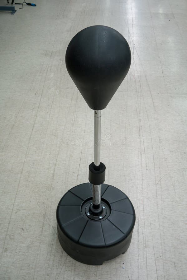 Black Punch Ball on Adjustable Stand with Spring Structure for R Stock ...