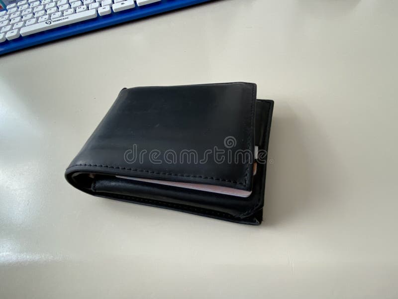 Black wallet editorial image. Image of desk, leather - 179831340