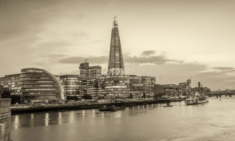 Black and White Panoramic View of London, UK Editorial Photo - Image of ...