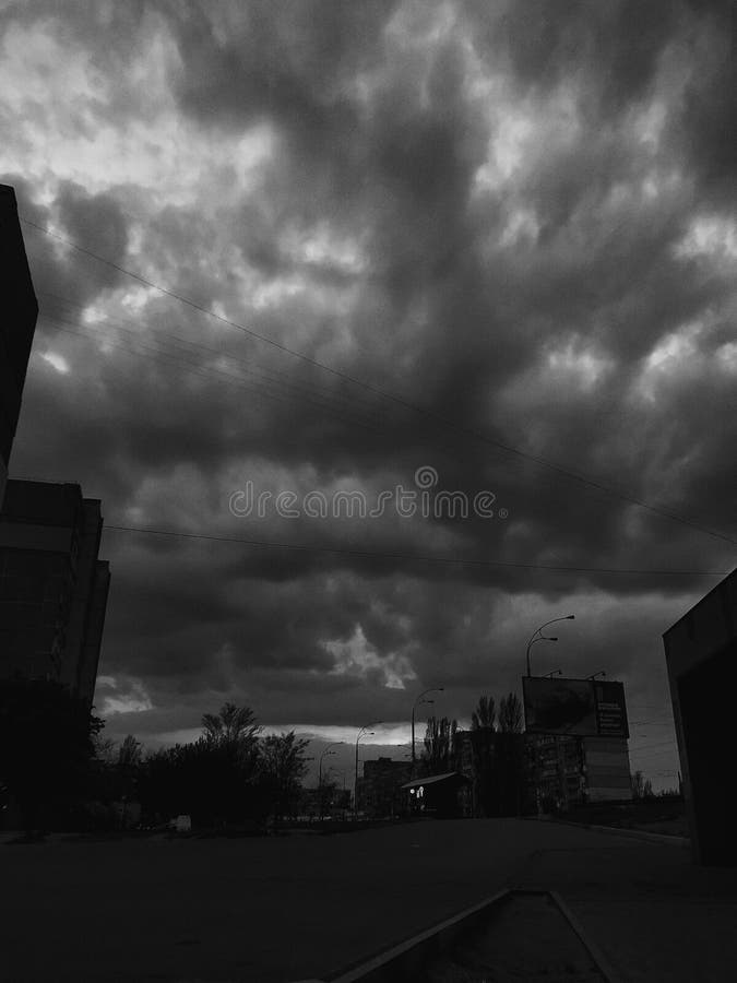 Black and White Photography, Dark Grey Sky, Dark Clouds, Street ... Black and White Photography, Dark Grey Sky, Dark Clouds, Street ...