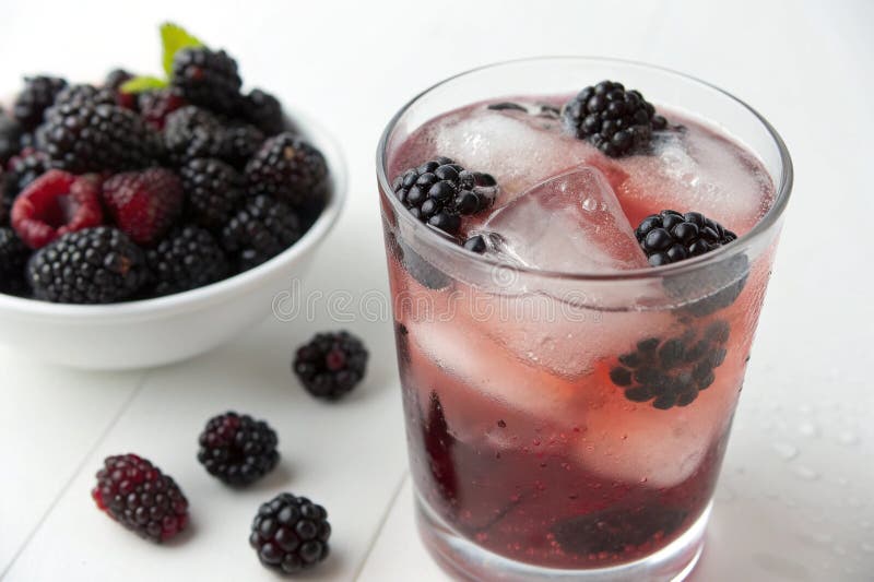 Blackberry Splash in Iced Tea Stock Illustration - Illustration of cool ...