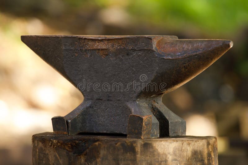 Blacksmith, Anvil & Hammer stock photo. Image of blacksmith - 16854200