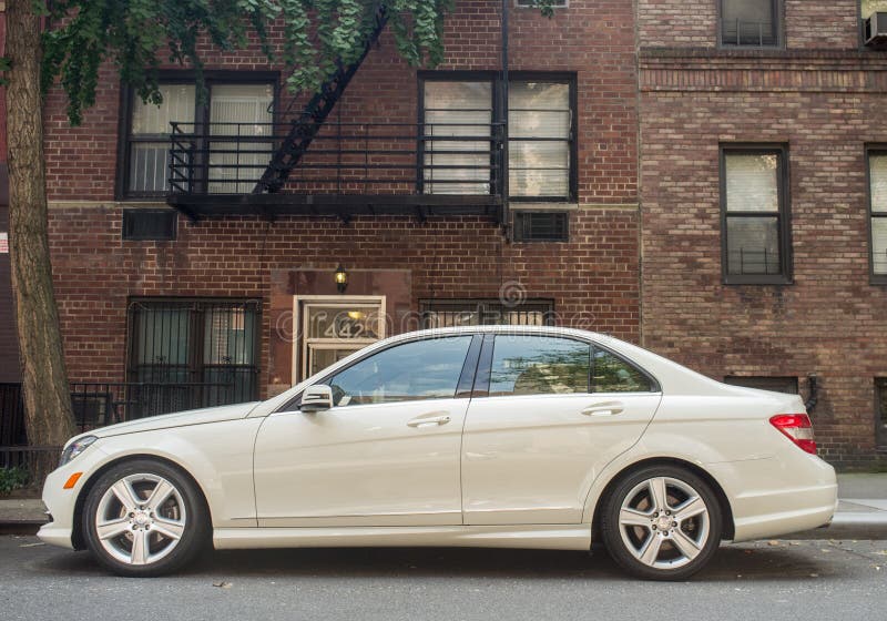 Blanco Mercedes 2010-2013 E350 - Imagen de archivo editorial - Imagen ...