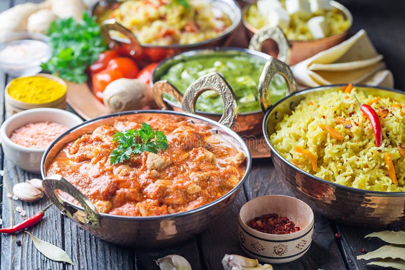 Indisk mat och kryddor fotografering för bildbyråer. Bild av kanel ...