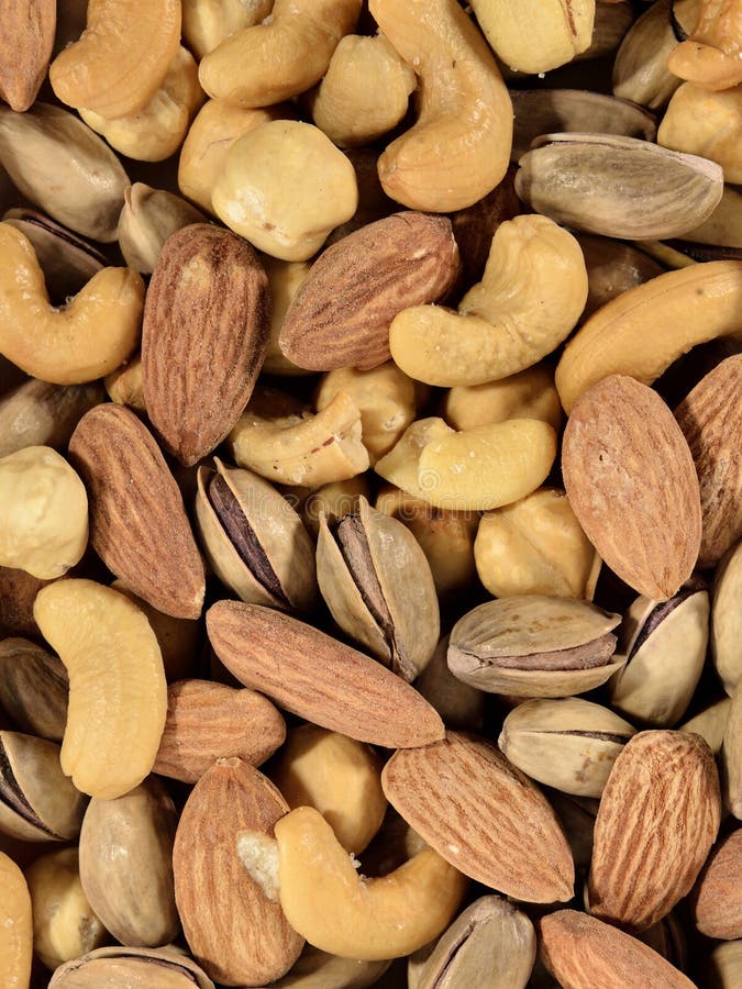 Blandade muttrar arkivfoto. Bild av mandlar, hasselnöt - 36391674