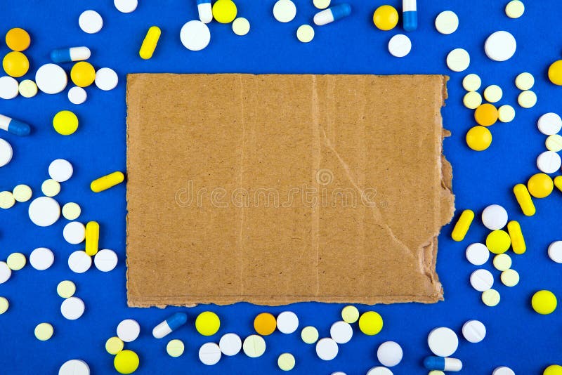 Blank Cardboard and a Pills Stock Photo - Image of cure, paper: 134519516