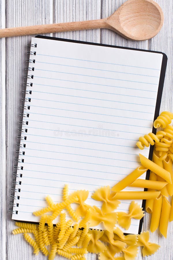 Tom Receptbok Och Färska Ingredienser Fotografering för Bildbyråer ...