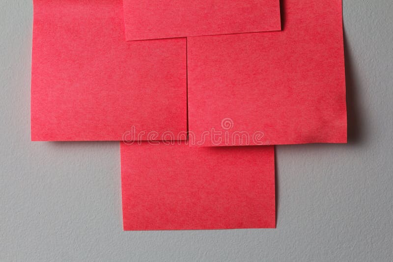 Red Note Paper on White Wall Stock Image - Image of blank, darkness ...