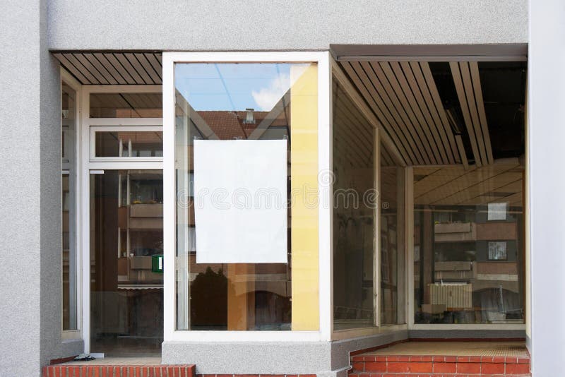 3,370 Retail Store Building Blank Stock Photos - Free & Royalty-Free ...