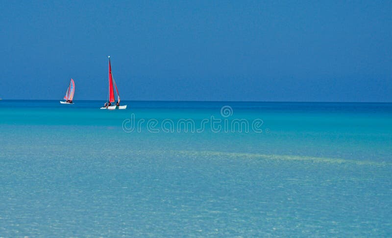 Blaues Meer stockbild. Bild von boot, farbe, nave, meer - 49470781
