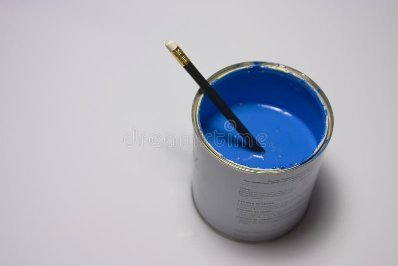 Blauwe verf en potlood stock afbeelding. Image of instrument - 1249335