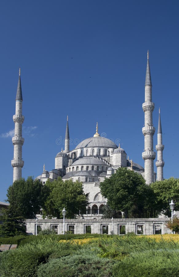 Blauwe Moskee in Istanboel stock foto. Image of godsdienst - 18961842